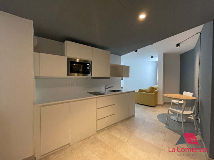 Appartement à louer - La Ciotat, Groupède, Le Pin de la Fade, Saint-Loup - 2 pièces - 1 chambre