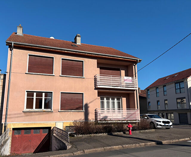 Maison à vendre - Bouzonville - 8 pièces - 6 chambres