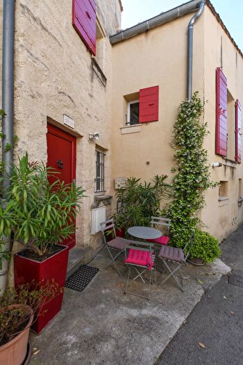 Appartement à vendre - Uzès - 4 pièces - 2 chambres