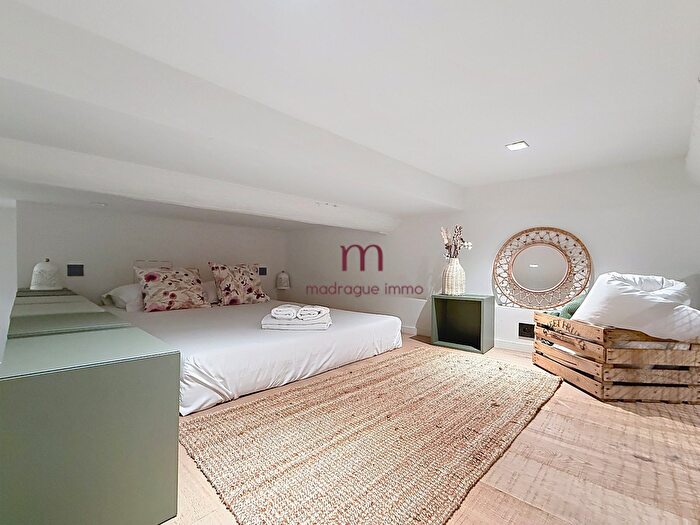 Appartement 1 pièce à Nice, Vieux Nice, à vendre