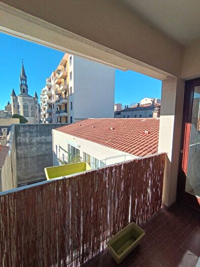 Appartement à louer - Arènes, Nîmes - 2 pièces - 1 chambre