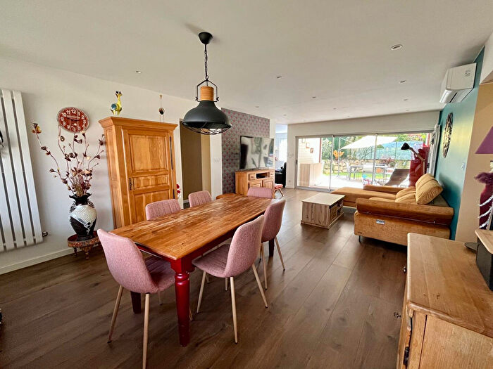 Maison à vendre - Vaulx-Milieu - 4 pièces - 3 chambres