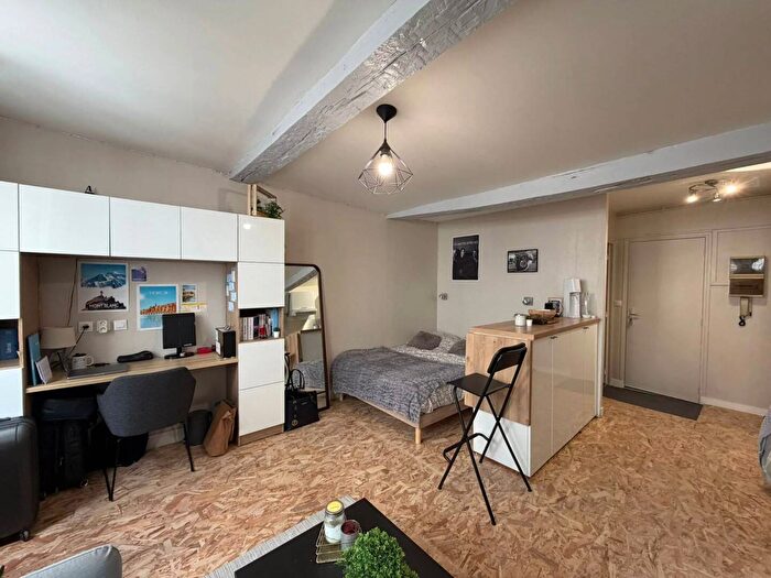 Vieux Marché-Cathédrale, Rouen : Appartement 1 pièce à louer