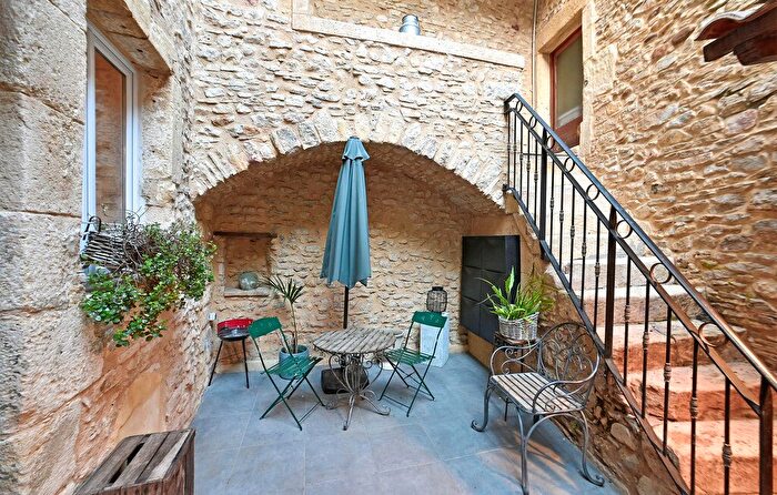 Maison à vendre - Bagnols-sur-Cèze, Centre-ville - 4 pièces - 3 chambres