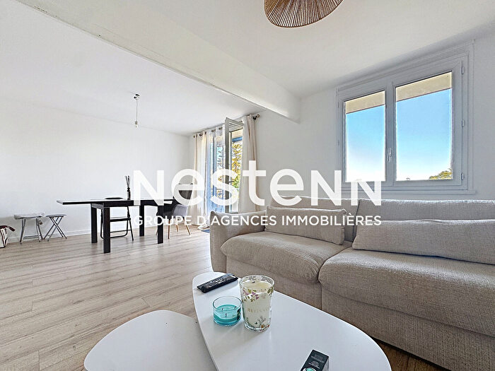 Bron, Centre-ville - Appartement 4 pièces à louer