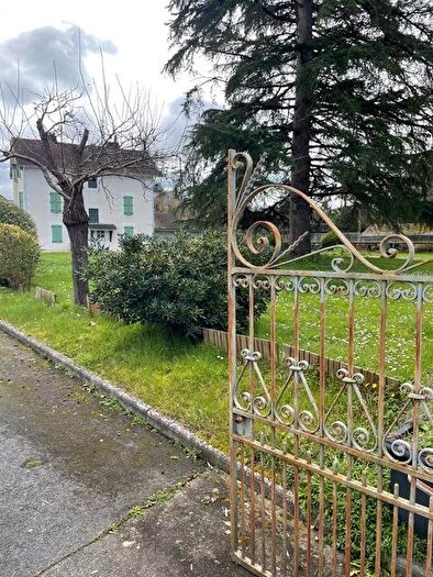 Maison à vendre - Hagetmau - 10 pièces - 3 chambres