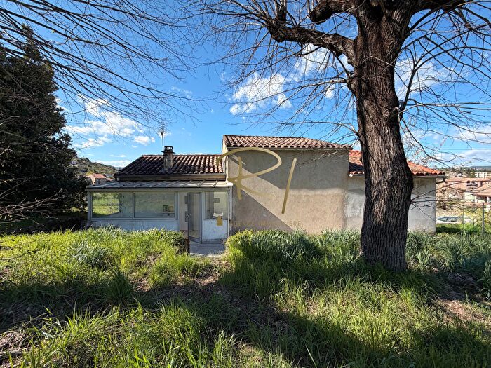 Maison 4 pièces à Les Vans, à vendre