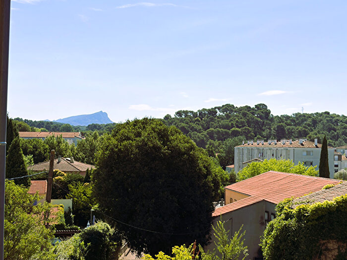 Appartement 4 pièces à Aix-en-Provence, Saint-Donat, Les Platanes, à vendre