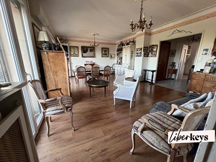 Appartement 4 pièces à Aix-en-Provence, Centre-ville, à vendre