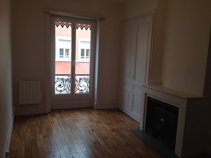 Appartement à louer - Villeurbanne, Charmettes - 2 pièces - 1 chambre