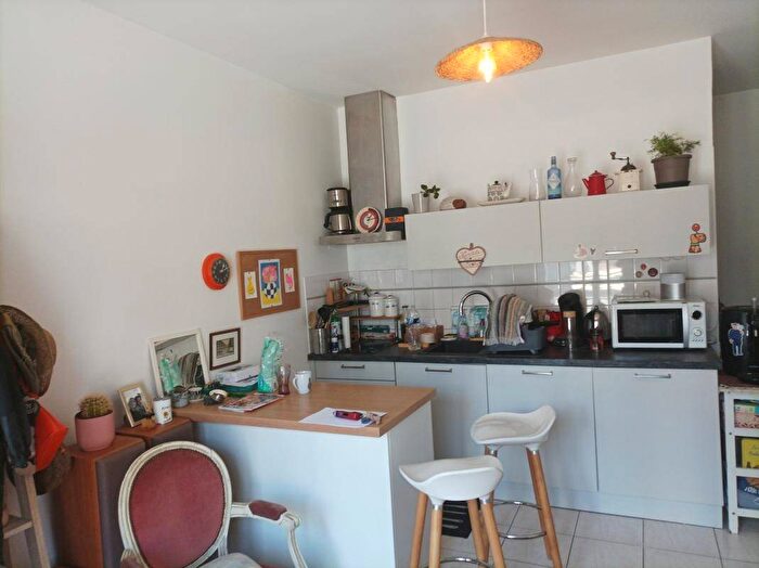 Appartement à louer - Saint-Jouan-des-Guérets - 2 pièces - 1 chambre