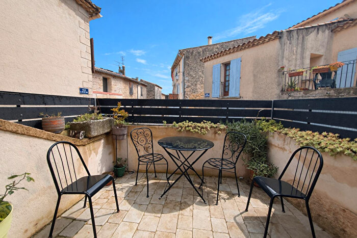 Maison à vendre - Remoulins - 5 pièces - 4 chambres