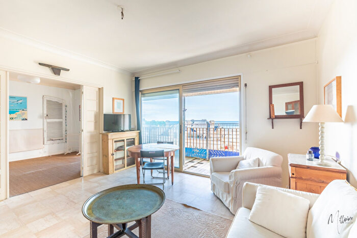 Appartement à vendre - Biarritz, Centre-ville Est - 2 pièces - 1 chambre