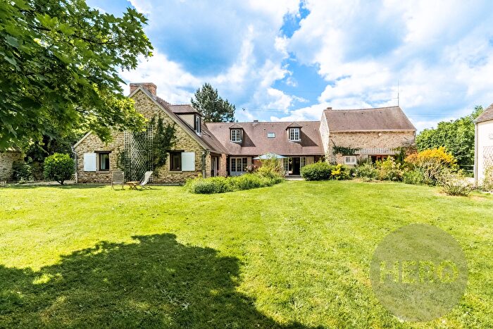 Dampierre-en-Yvelines : Maison 11 pièces à vendre