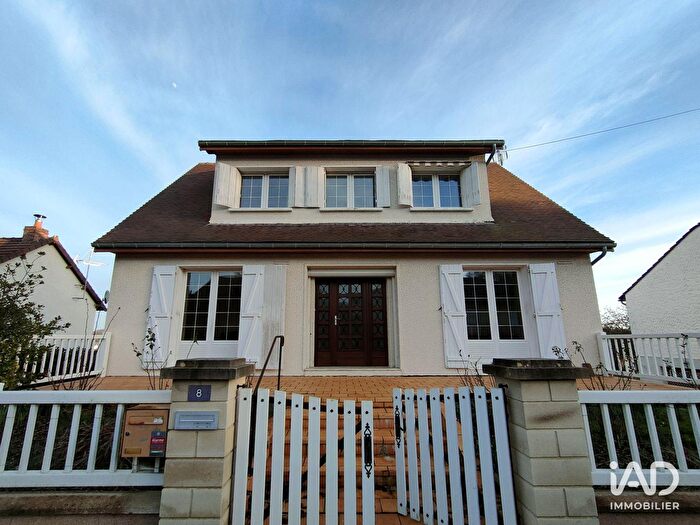 Maison à vendre - Bessé-sur-Braye - 4 pièces - 3 chambres