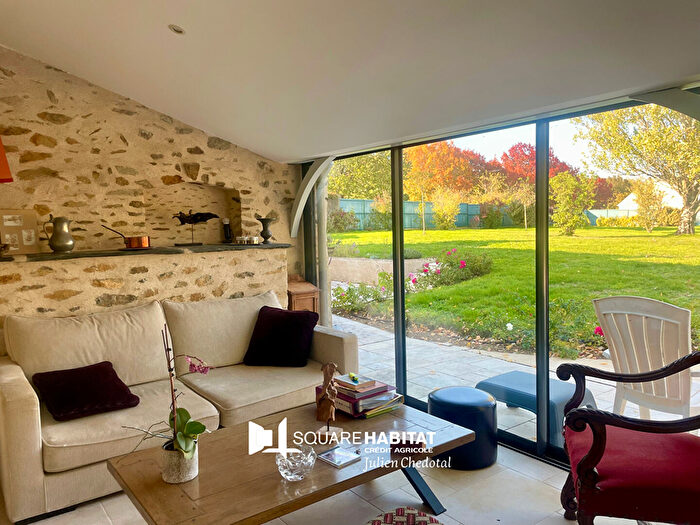 Maison à vendre - Saint-Michel-de-Feins - 9 pièces - 4 chambres