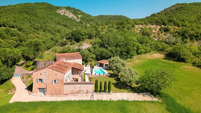 Maison 8 pièces à vendre à Viviers