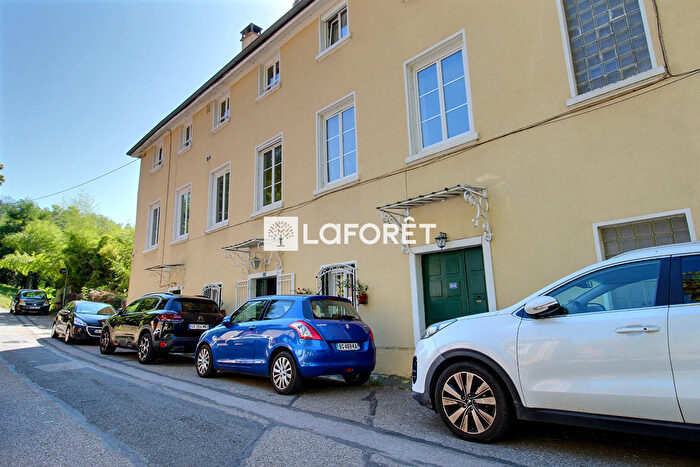 Appartement à vendre - Neuville-sur-Saône - 4 pièces - 3 chambres