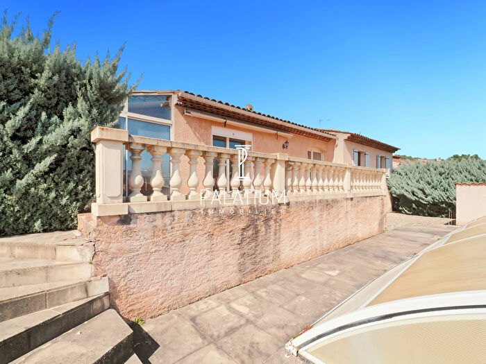 Maison à vendre - Pierrevert - 6 pièces - 4 chambres