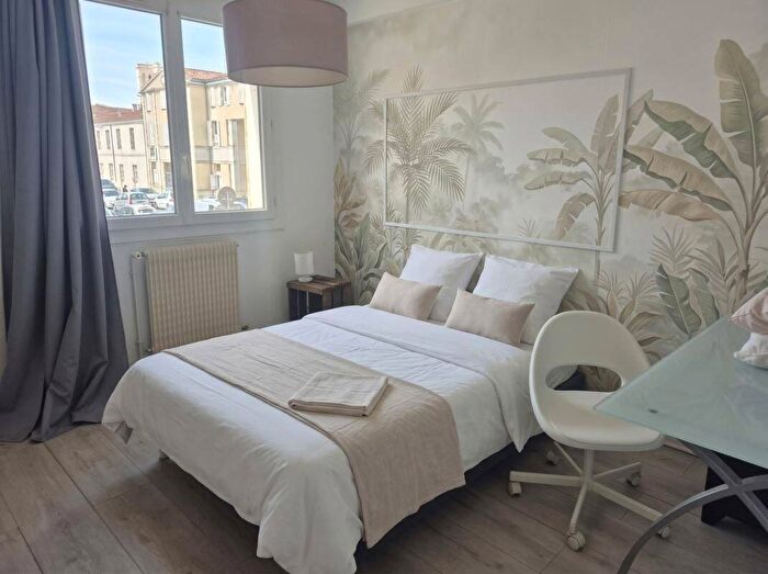 Appartement 2 pièces à Centre Ville, La Rochelle, à louer