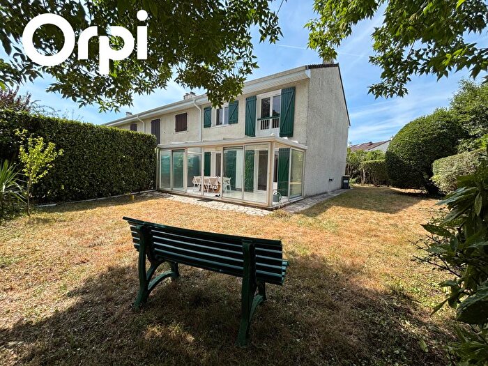 Montigny-le-Bretonneux, La Sourderie Sud - Maison 5 pièces à louer