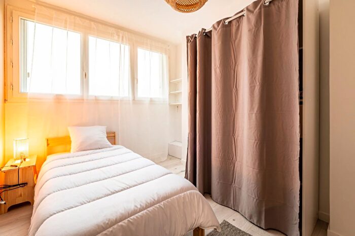 Appartement à louer - Fleury-les-Aubrais - 1 pièce