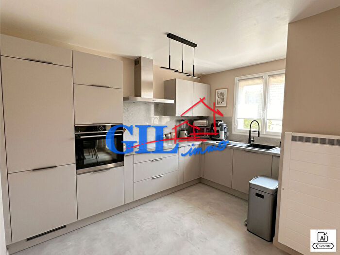 Maison 5 pièces à Savigny-le-Temple, Plessis-le-Roi, à vendre