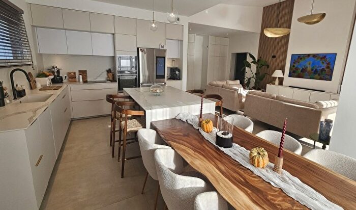 Maison à vendre - Pluguffan - 5 pièces - 4 chambres