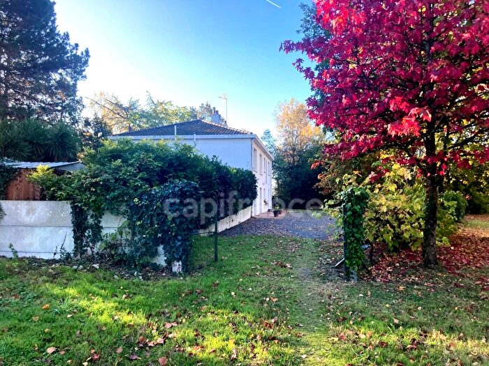 Maison à vendre - Saint-Urbain - 6 pièces - 4 chambres