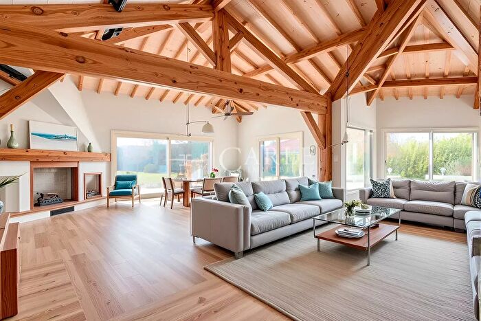 Maison à vendre - Genas - 16 pièces - 5 chambres