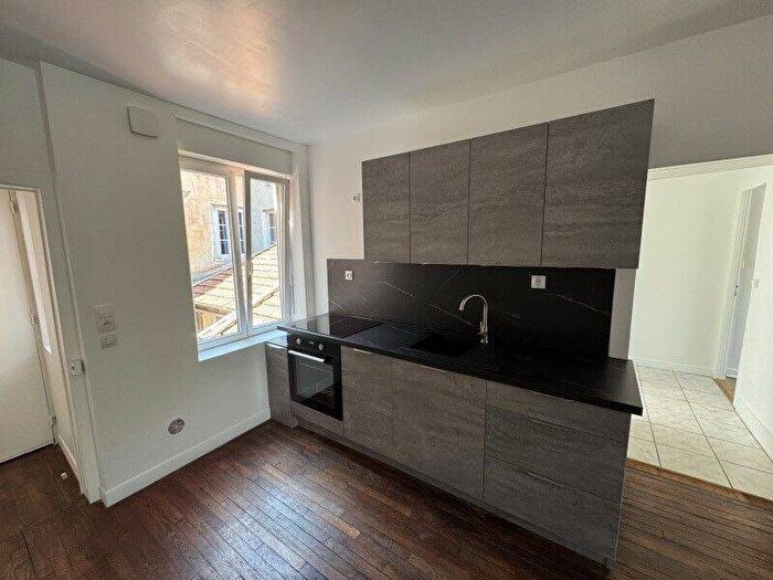 Centre Ouest, Bar-sur-Aube : Appartement 2 pièces à louer