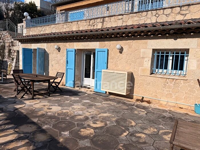 Appartement à vendre - Grasse, Gare - 3 pièces - 2 chambres