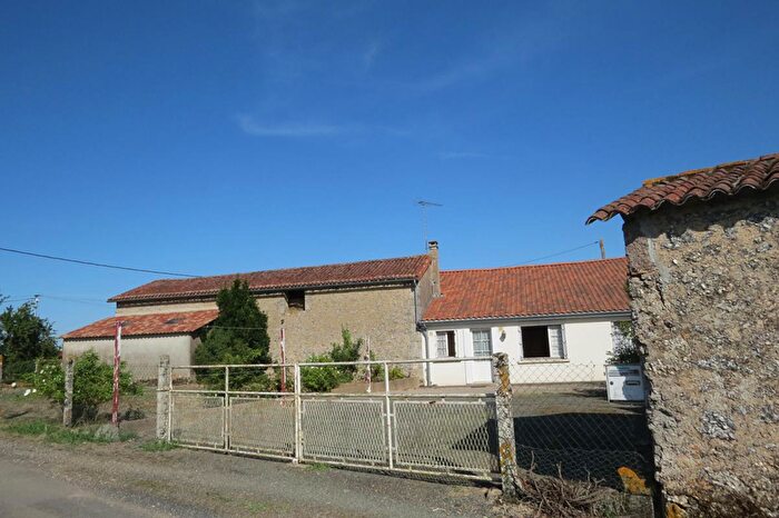 Maison à vendre - Largeasse - 6 pièces - 3 chambres