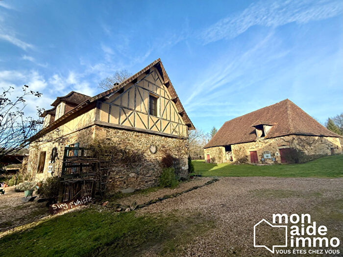 Maison à vendre - Nanthiat - 5 pièces - 4 chambres