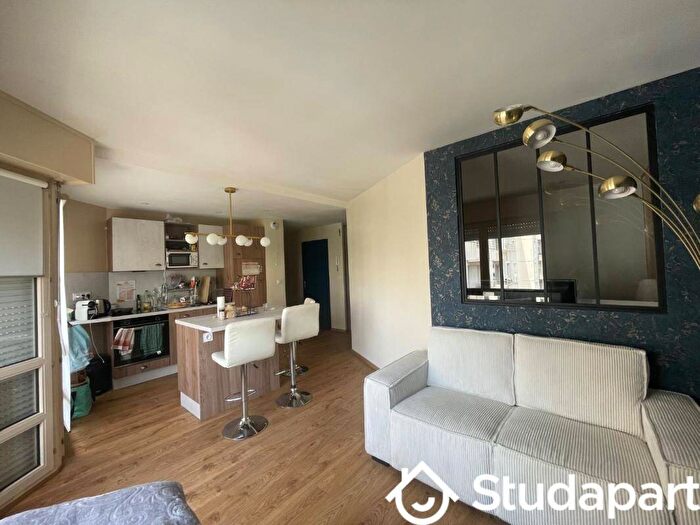 Appartement à louer - Centre, Angers - 1 pièce - 2 chambres