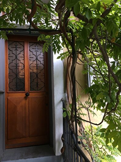 Appartement à vendre - Chambéry, Centre-ville - 4 pièces - 2 chambres