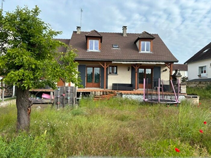 Maison 8 pièces à vendre à Pont-Sainte-Maxence, Sarron