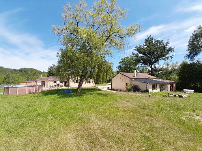 Maison à vendre - Paulhiac - 11 pièces - 6 chambres