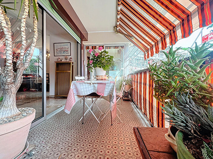 Appartement à vendre - Mandelieu-la-Napoule, Capitou - 4 pièces - 3 chambres