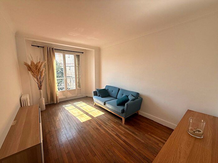 Appartement 2 pièces à louer - Plateau-Grèves-Europe-Gare du Stade-Fossés Jean, Colombes