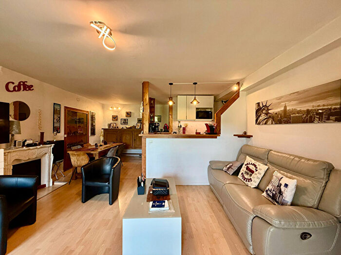 Appartement à vendre - Rumilly, Centre-ville - 3 pièces - 2 chambres