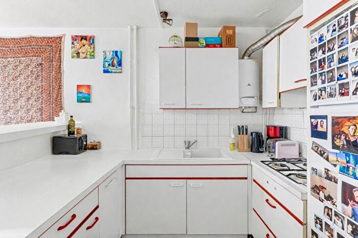 Appartement à vendre - Toulouse, Saint-Cyprien - 3 pièces - 2 chambres