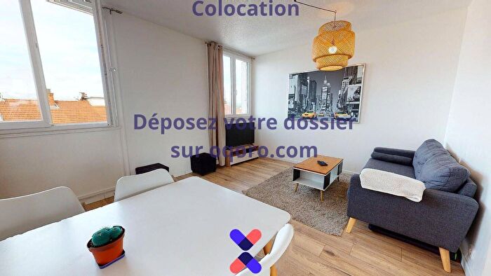 Appartement à louer - Cusset, Villeurbanne - 6 pièces - 5 chambres