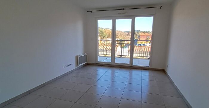 Appartement à louer - Hyères, Maurels - 3 pièces - 2 chambres