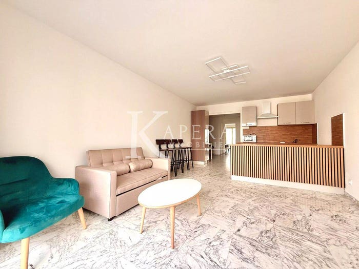 Fleurs-Gambetta, Nice : Appartement 3 pièces à louer