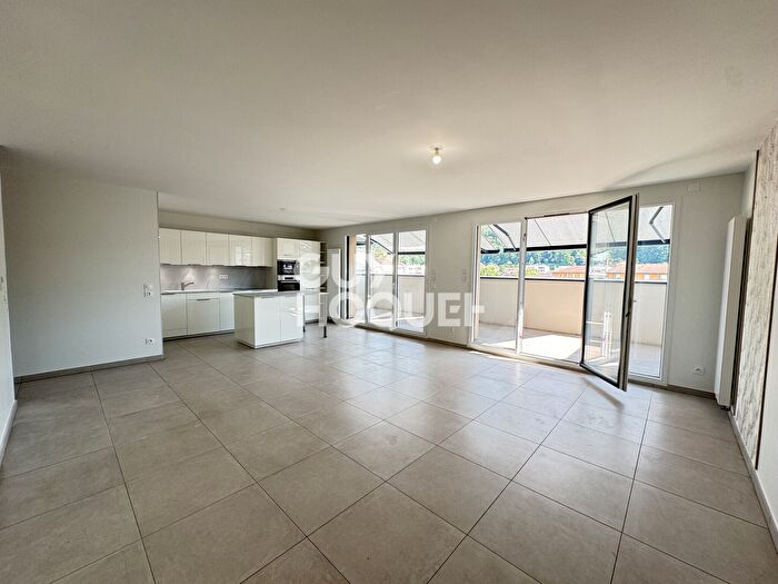 Appartement 4 pièces à vendre à Bourgoin-Jallieu, Centre-ville, Pont Saint-Michel