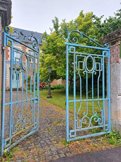 Maison 13 pièces à Compiègne, Bellicart, à vendre