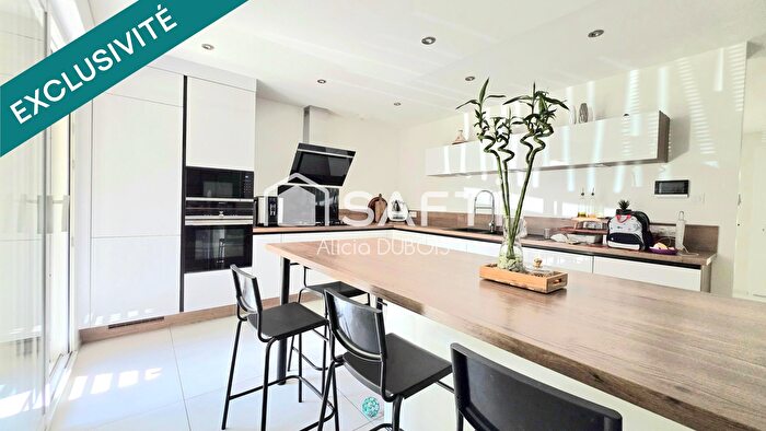 Maison 7 pièces à vendre à Oyonnax, Belmont