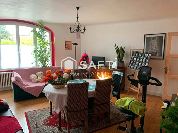Maison 4 pièces à vendre à Poligny