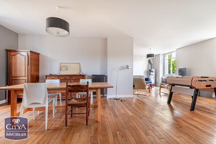Maison 5 pièces à Pierre-Buffière, à vendre